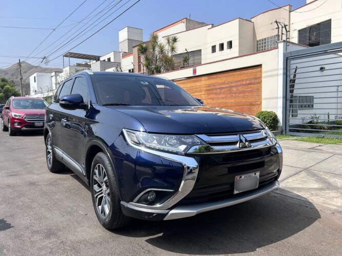 Mitsubishi Outlander 2018 - 4 x 4 Full - Anuncio Aviso en Vende Autos